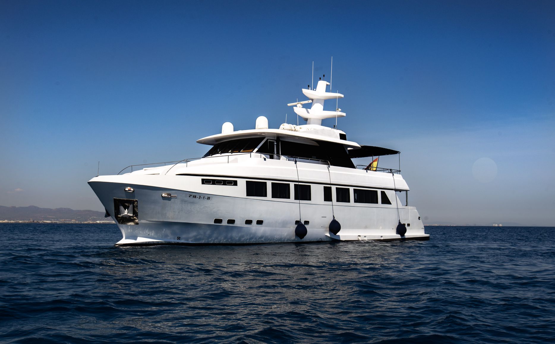 Yate de lujo 45 plazas Daycharter - Disfruta Mediterráneo